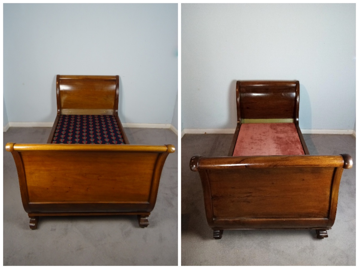 Two Italian Sleigh Beds Lit Bateau