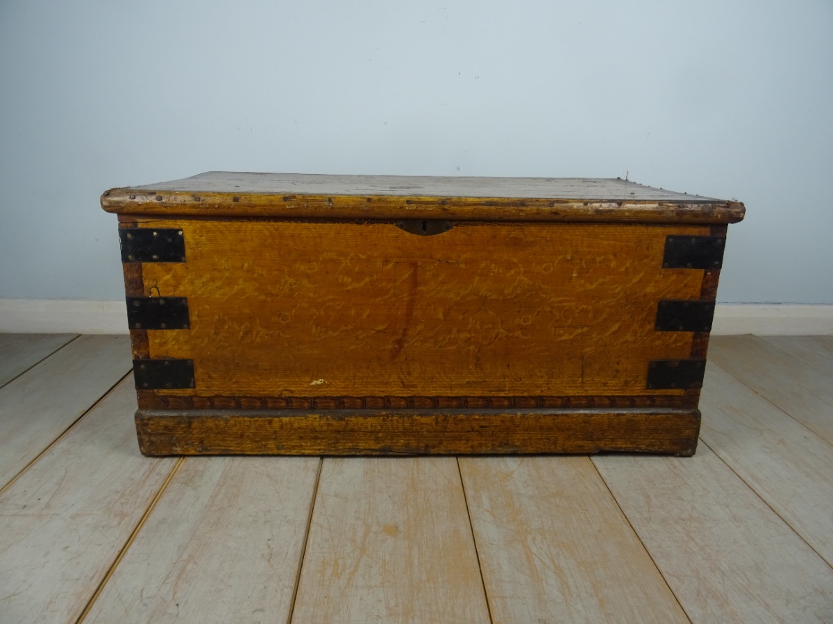 Victorian Chest Trunk at Leticia Martinez blog